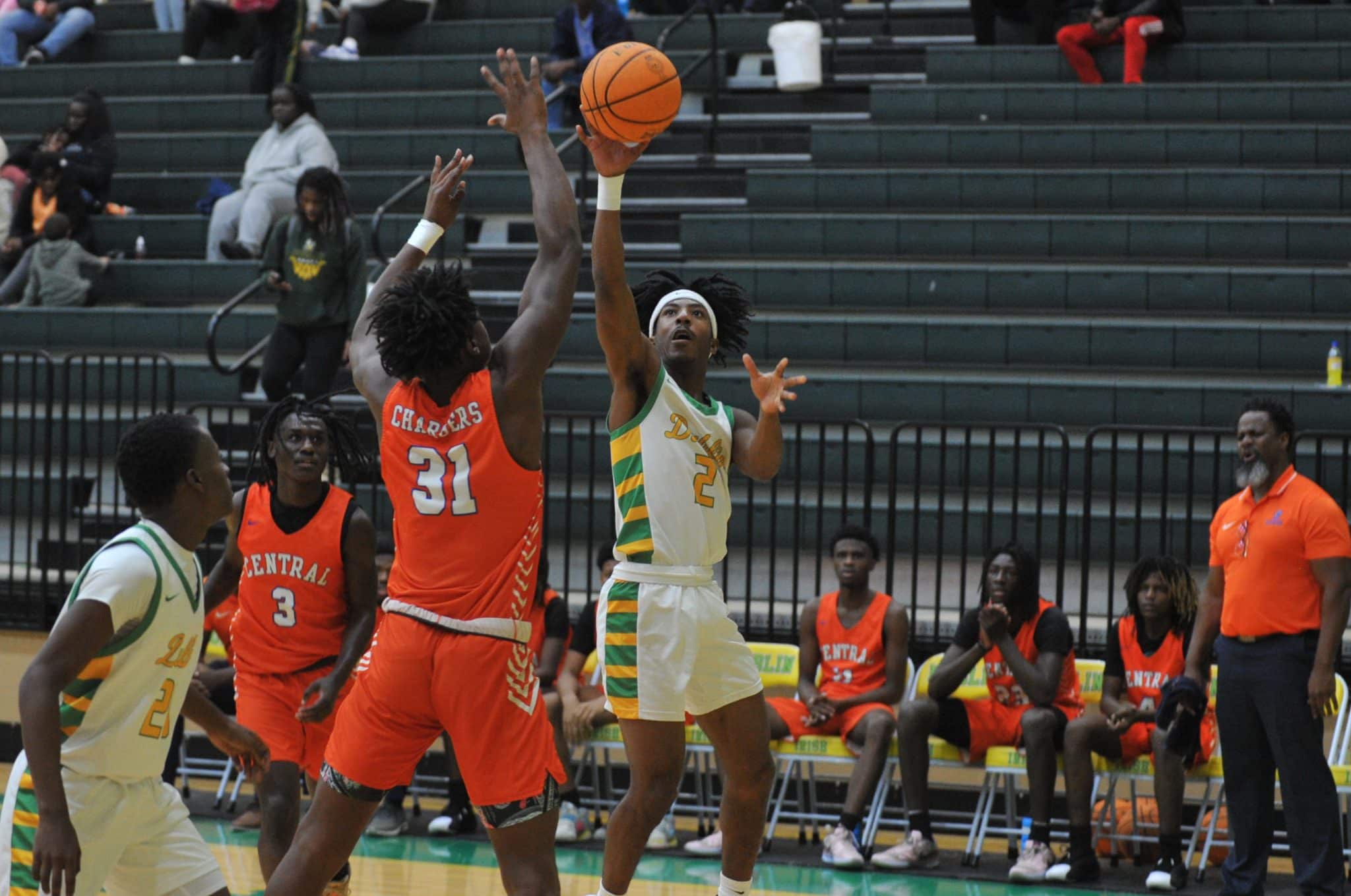 BASKETBALL: Dublin boys' hot start continues in Thursday split with ...